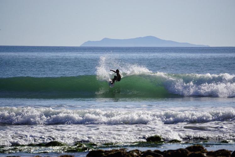 2017 Rincon Classic runs with good surf under gray skies | Sports ...