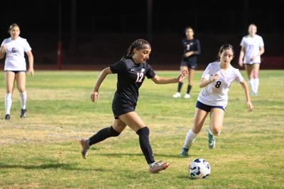Warriors girls soccer stuck in 1-1 draw | Sports | coastalview.com