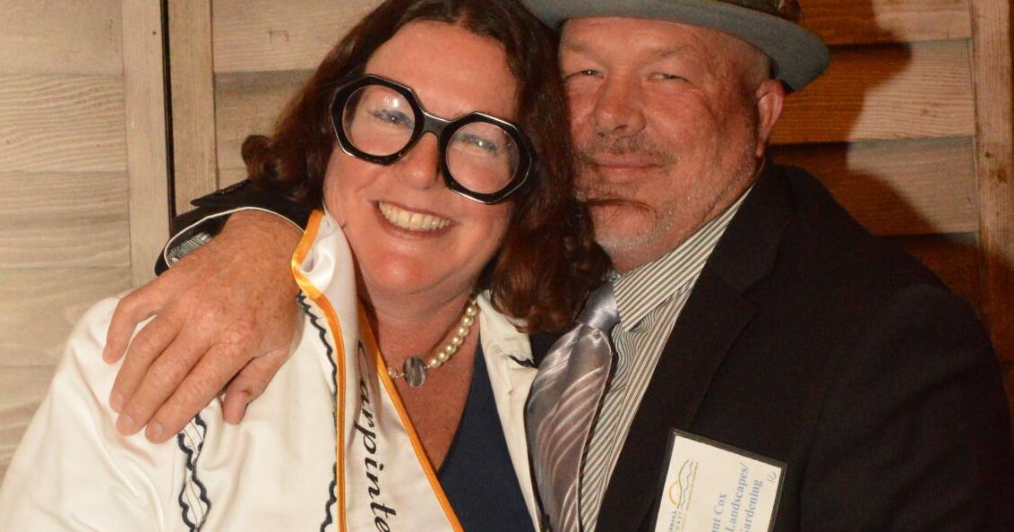 Beth Cox named 2020 Carpinterian of the Year | News | coastalview.com