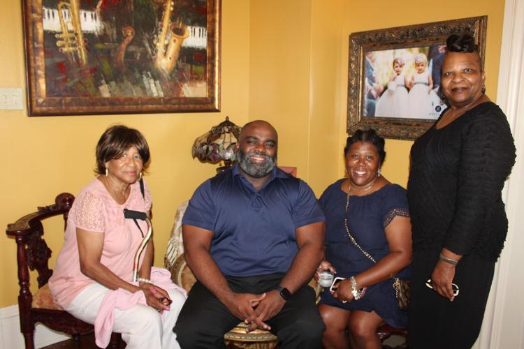 Daily News 180 chamber mixer | Party Pics | coastmonthly.com