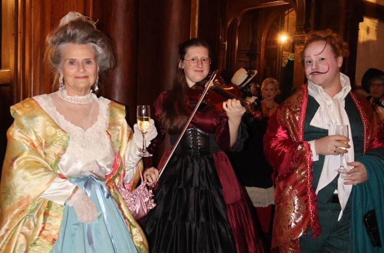 The Smoking Bishop's Soirée | Party Pics | coastmonthly.com