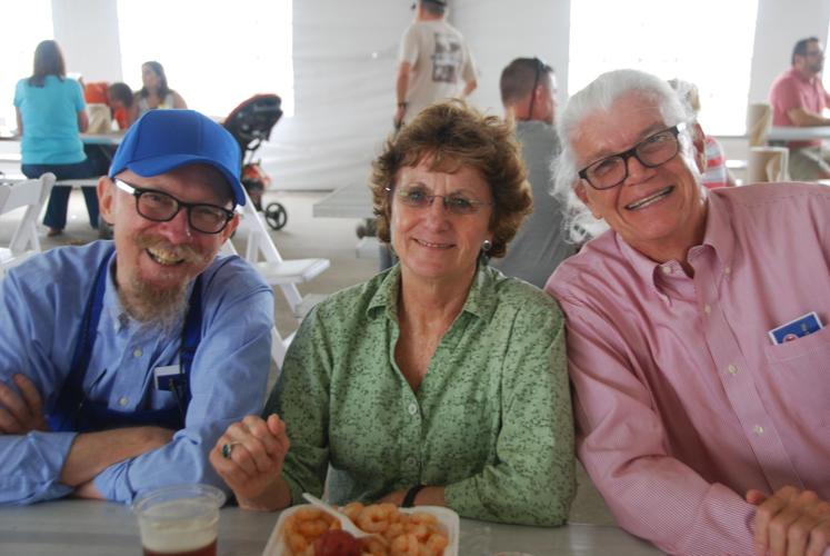 Rotary Crawfish Boil | Party Pics | coastmonthly.com