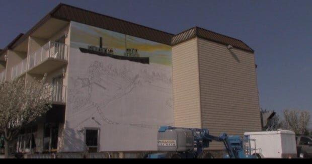 Mural Project Underway on Beacon Motel | | coasttv.com