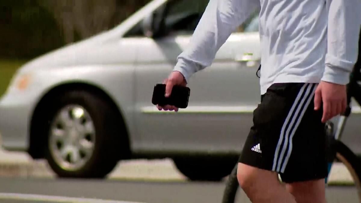 Delaware House passes bill requiring school cell phone policies | News ...