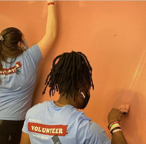UofSC students volunteer in annual day of service | Columbia ...