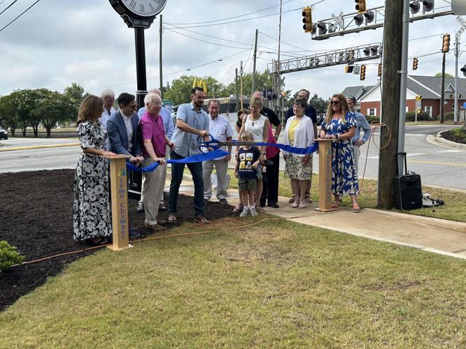 Town of Irmo unveils new town clock | Irmo | coladaily.com