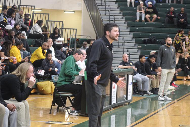 River Bluff Gators keep rolling, extend winning streak to 12 ...