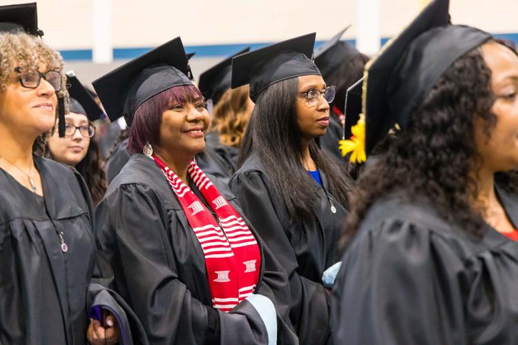 Photo Gallery: Columbia College celebrates December graduates ...