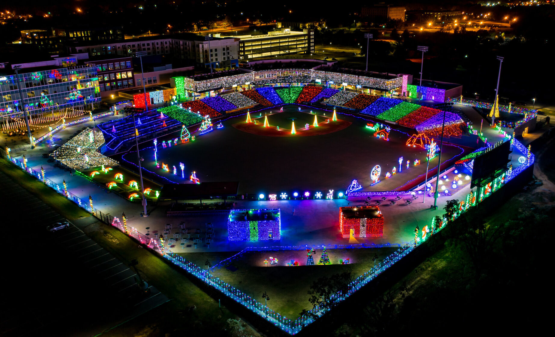 Where to see holiday lights around the Midlands | Communities ...