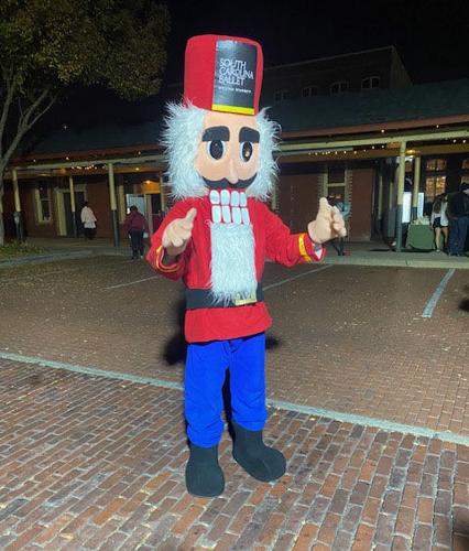 Photo Gallery: Columbia kicks off the holiday season with Vista Lights ...