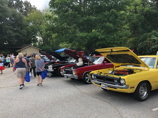 Chapin residents celebrate Labor Day at annual parade (photo gallery ...