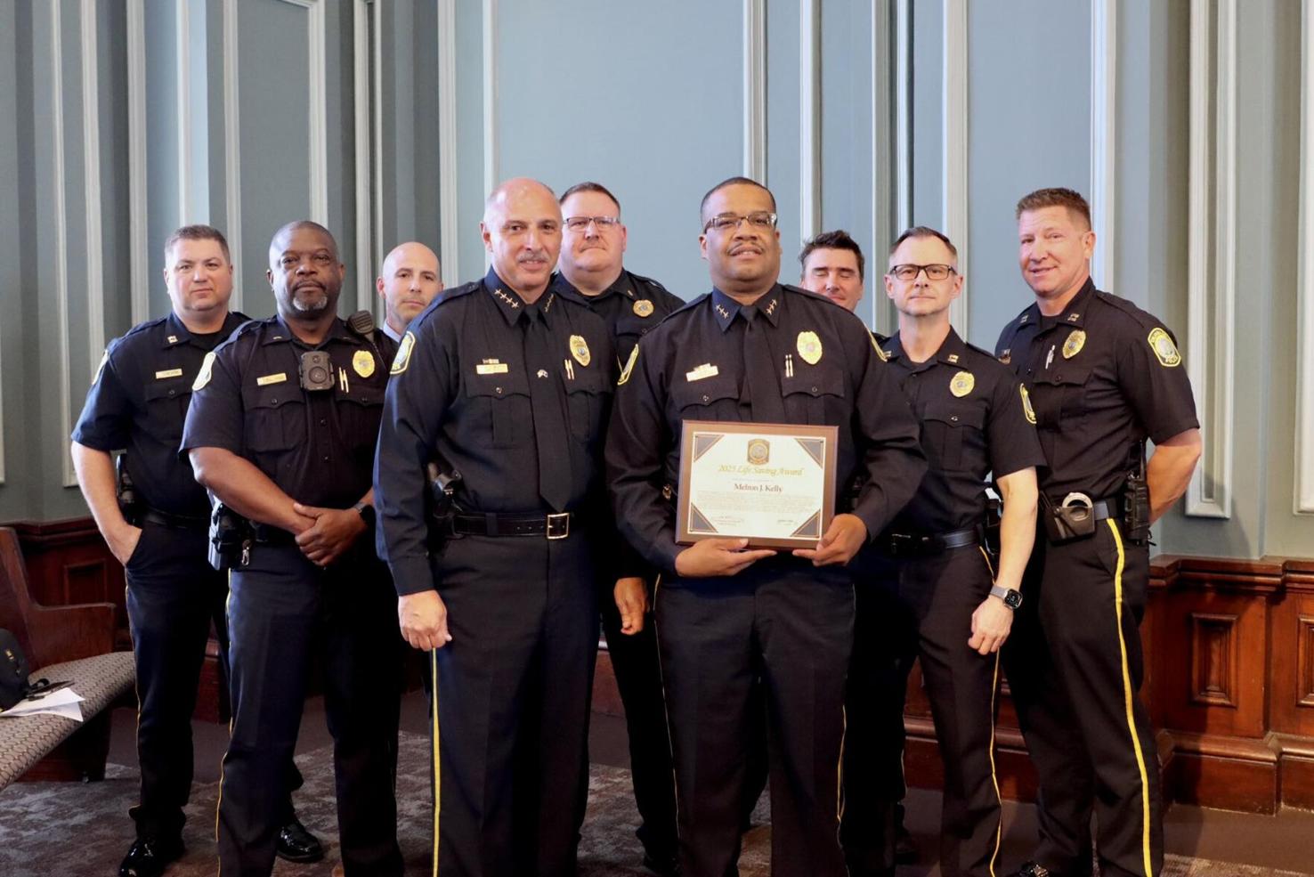 Columbia deputy police chief receives life-saving award | Communities ...