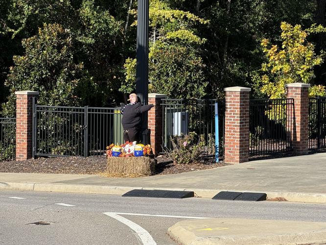 Take a walk through Lexington's Scarecrow Stroll | Lexington ...
