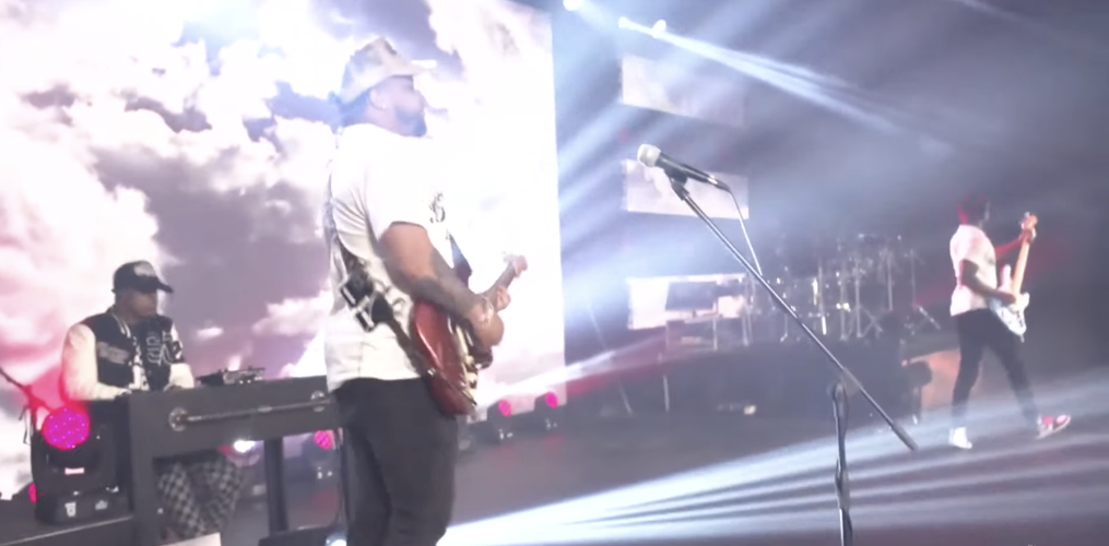 Forward City Church led by Grammy artist Travis Greene takes over ...