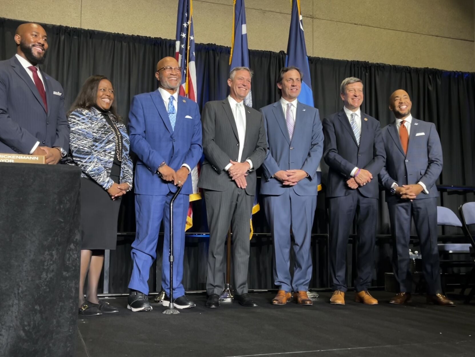 City of Columbia holds swearing-in ceremony for mayor, council members ...