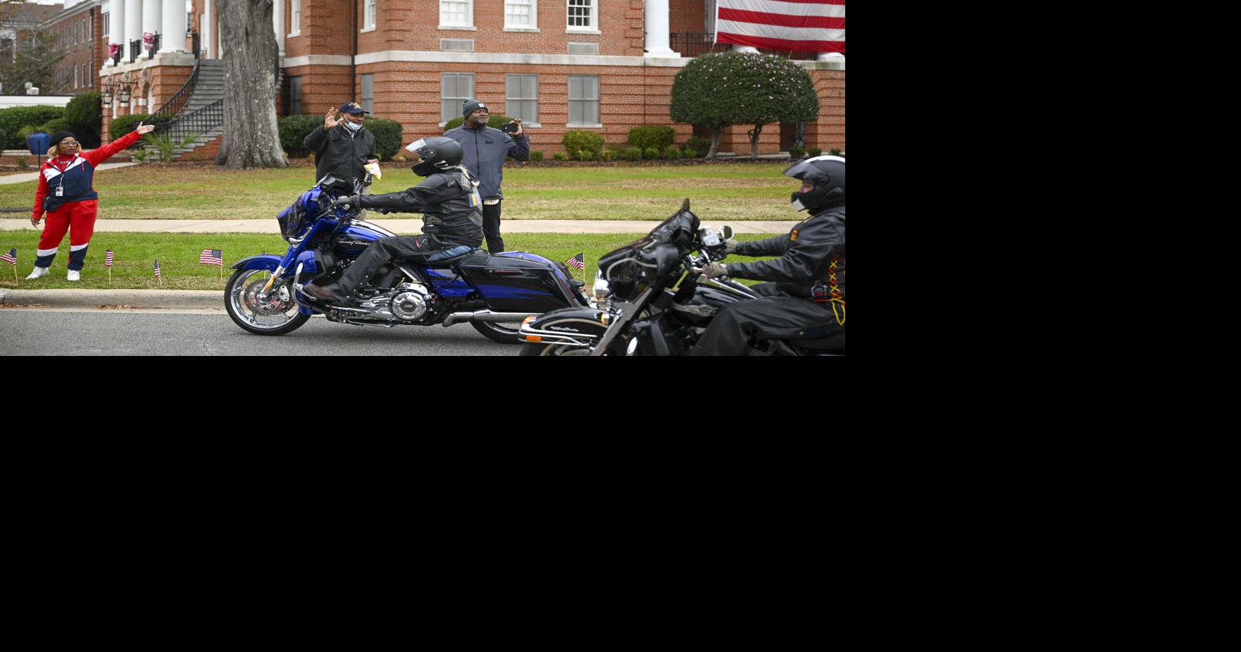 Vets' Christmas Charity Ride delivers gifts for hospitalized veterans ...