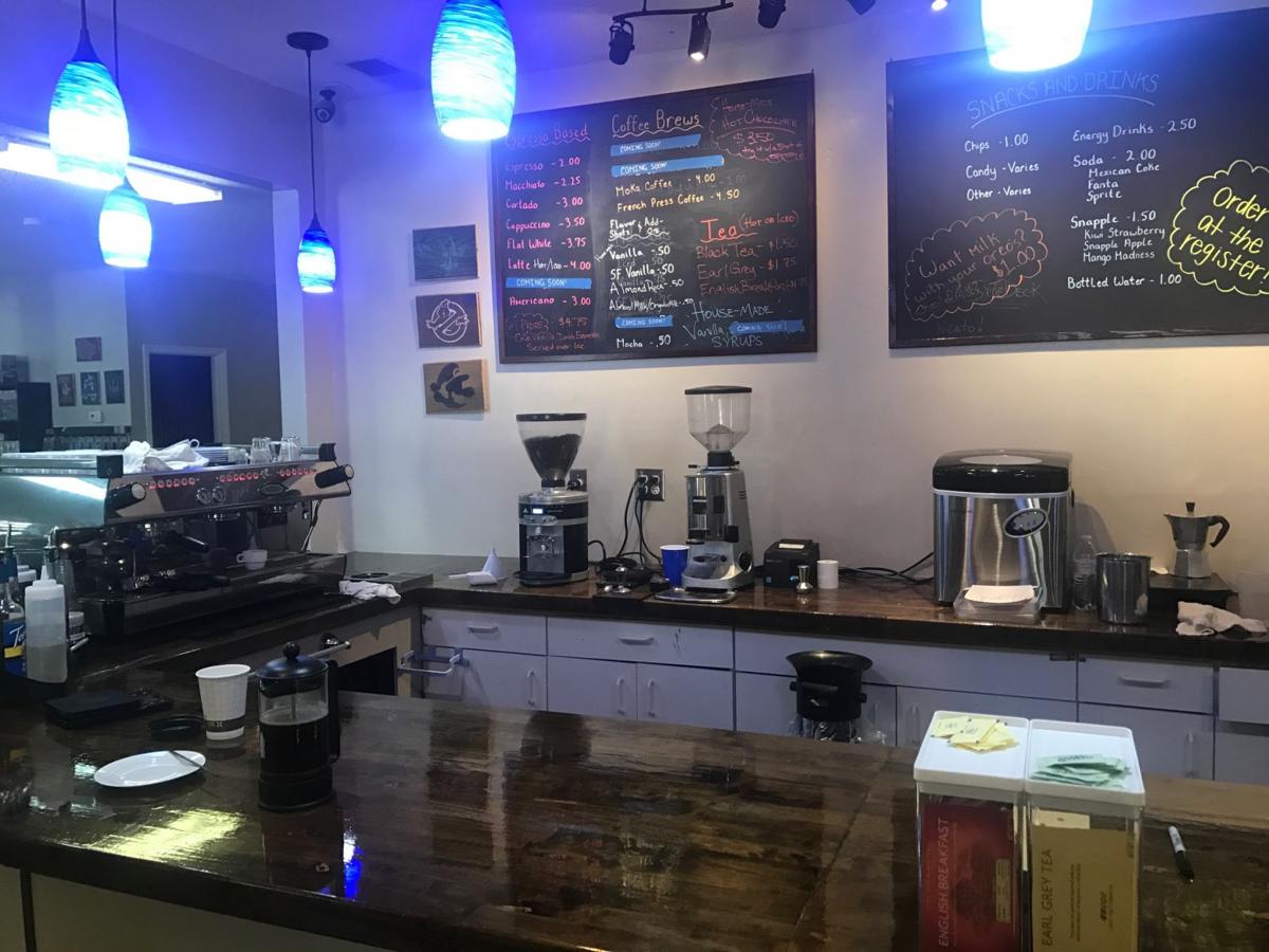 The Side Deck gaming cafe opens its doors in Lexington | Lifestyle ...