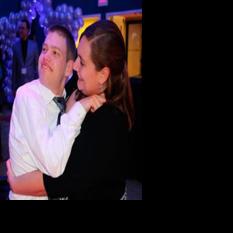 Send your 2024 prom photos to the Colchester Sun! | Local News ...