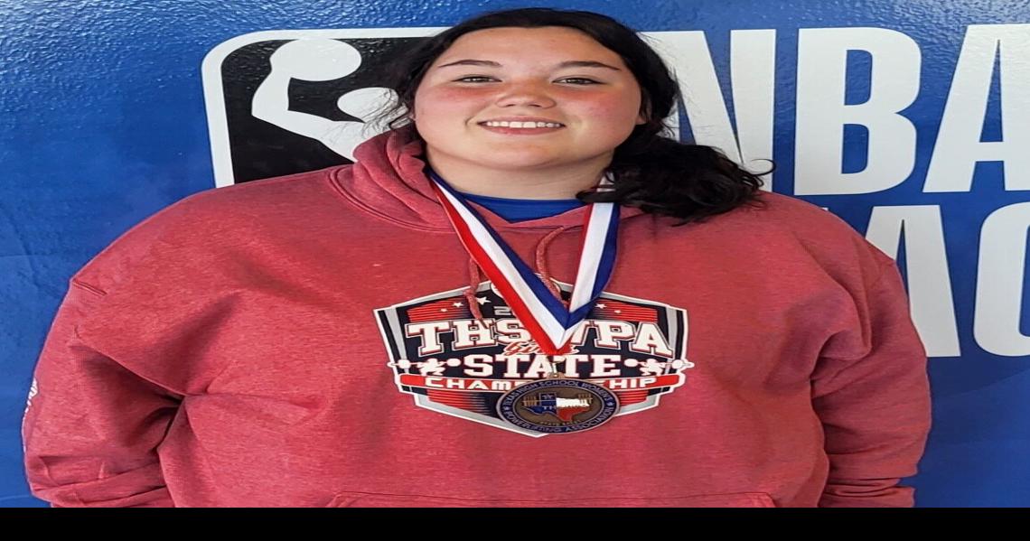 Parks Medals at Girls State Powerlifting Meet | Sports | colemantoday.com