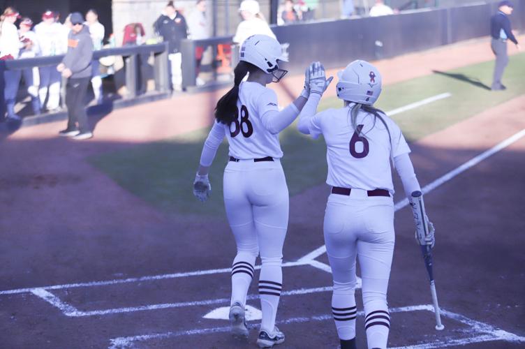 VT Softball vs Elon | Gallery | collegiatetimes.com