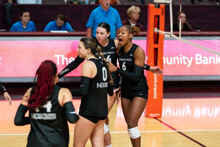 VT Volleyball vs. Miami | Gallery | collegiatetimes.com