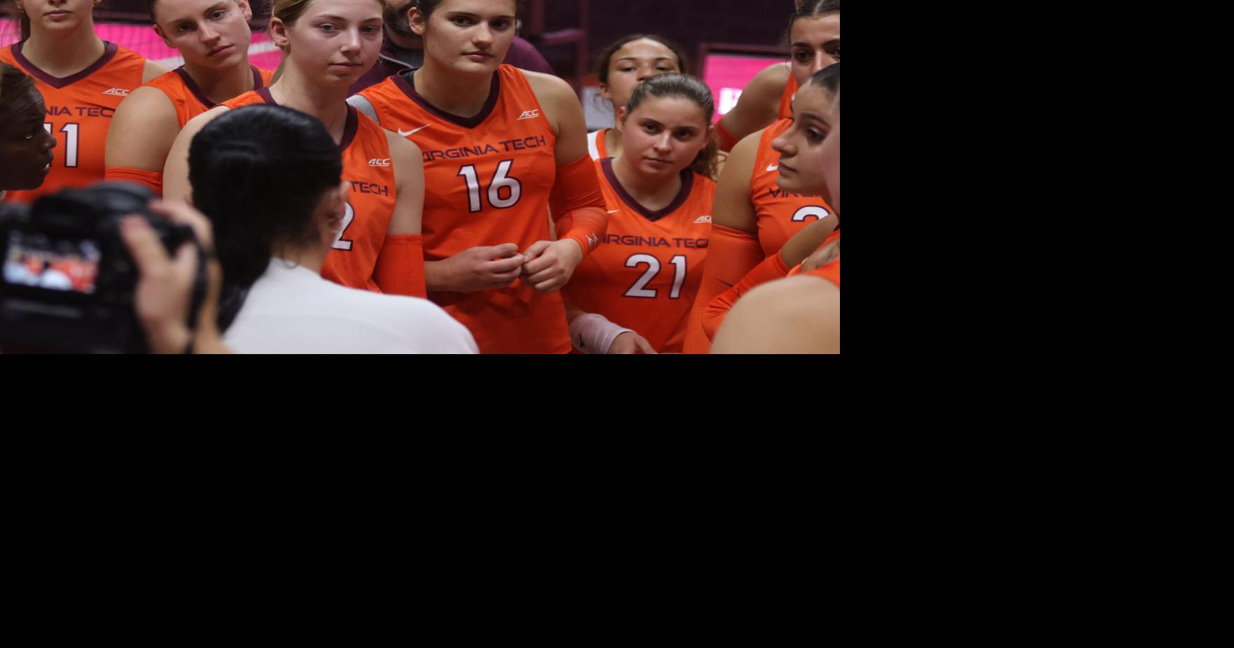 VT Volleyball vs Robert Morris | Gallery | collegiatetimes.com