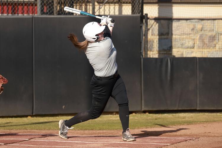 VT Softball Practice Session | Gallery | collegiatetimes.com