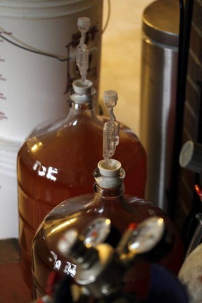 A simple hard cider recipe for beginning brewers | Lifestyle ...