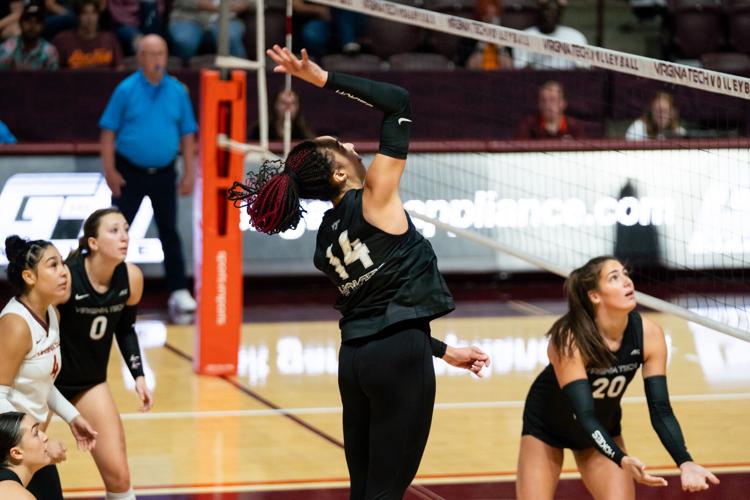 VT Volleyball vs. Miami | Gallery | collegiatetimes.com