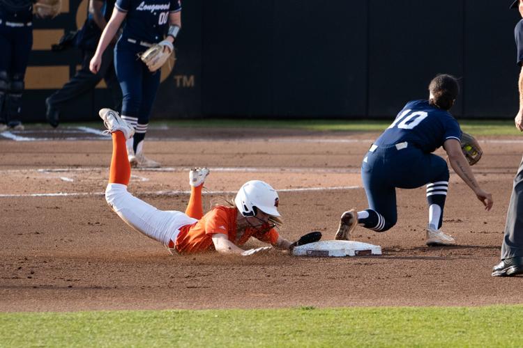 VT Softball vs Longwood | Gallery | collegiatetimes.com