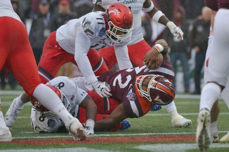 VT Football vs Cincinnati | Gallery | collegiatetimes.com