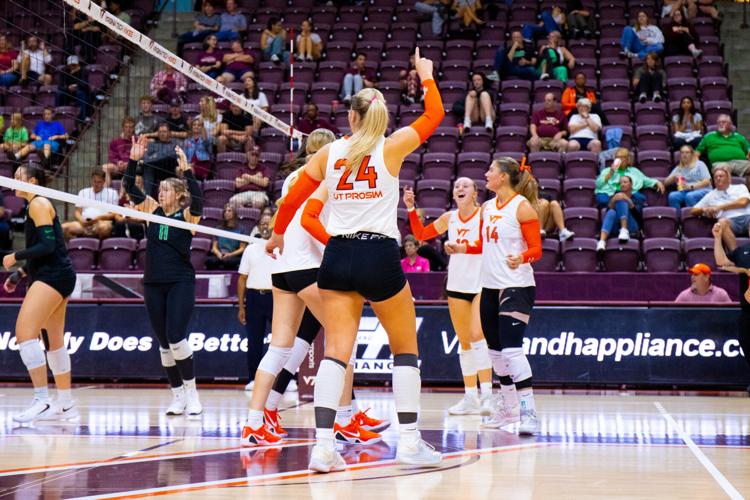 VT Volleyball vs. Marshall | Gallery | collegiatetimes.com