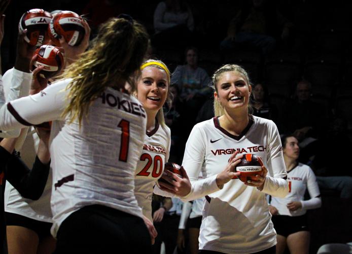Volleyball vs Florida State | Gallery | collegiatetimes.com