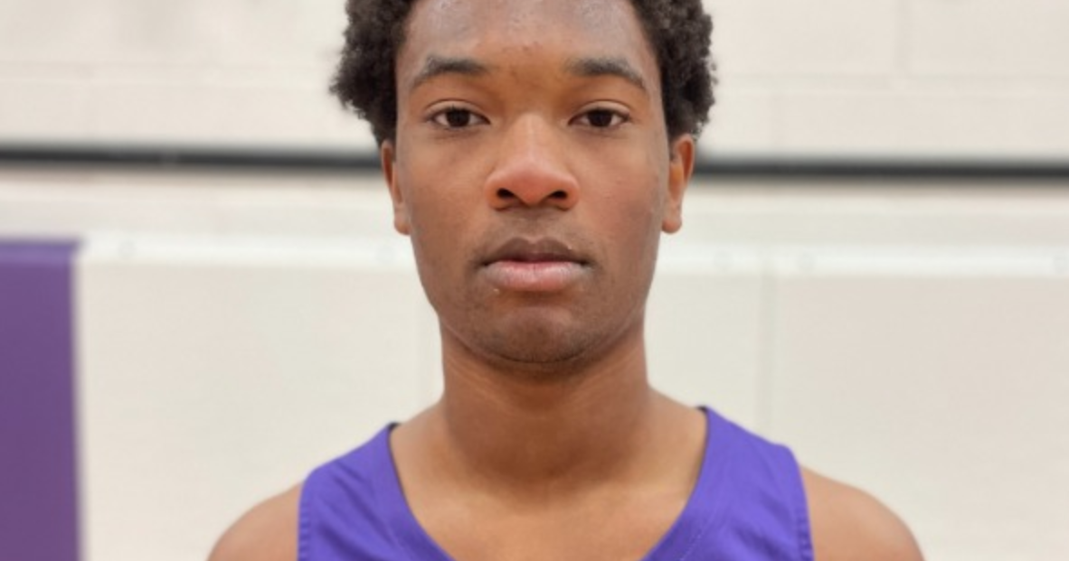 Chambers Hits For 15 Points, Horras Scores 10, Kahoks Pull To Within ...