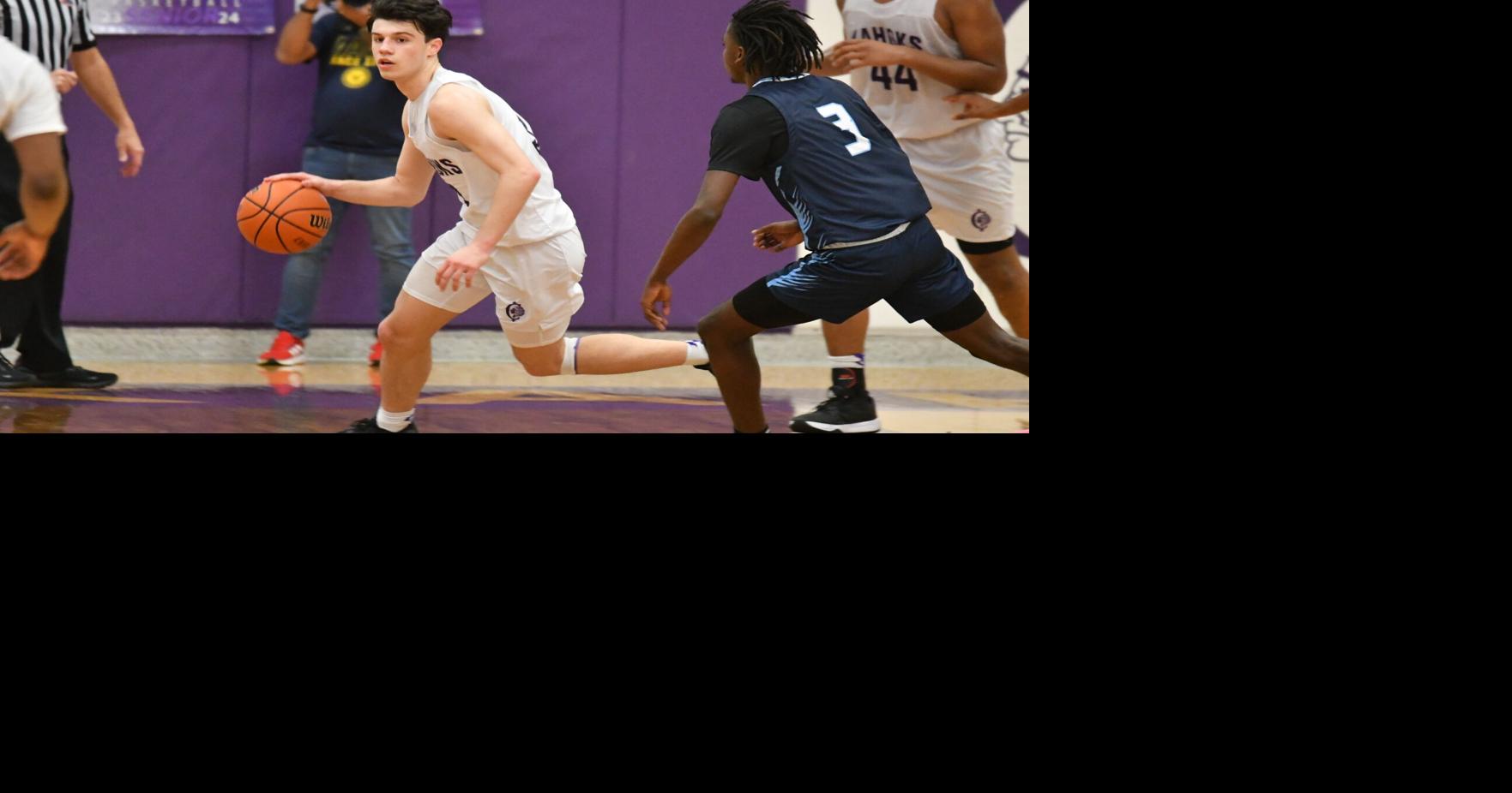 Horras Leads With 16 Points As Kahoks Break First Half Tie In Third ...