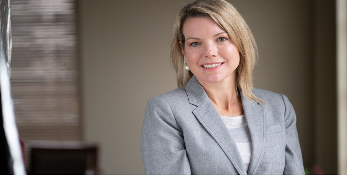 Sen. Harriss partners with IDFPR to bring licensing assistance to Metro ...