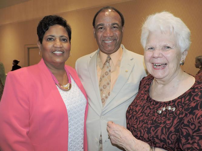 AROUND TOWN: Alpha Kappa Alpha gives community awards | Life ...