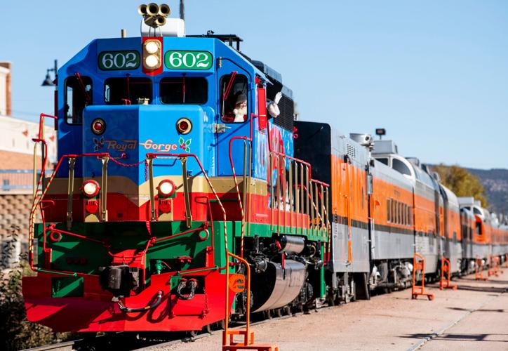 All aboard! These Colorado trains are offering holiday-themed rides ...