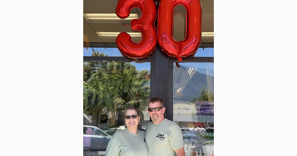 A&J Market receives state award | News | columbiagorgenews.com