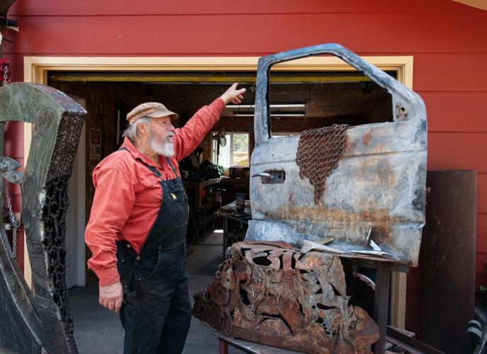 Alan Root turns found metal into sculpture | Local | columbiagorgenews.com