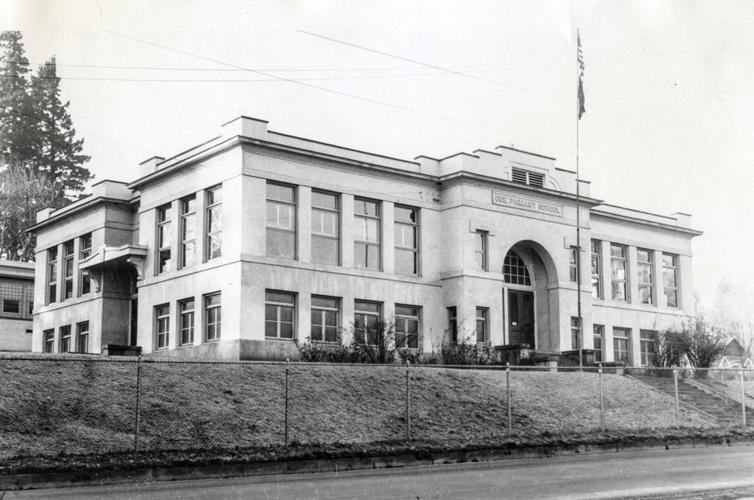 Coe Primary turns 100 | Archive | columbiagorgenews.com