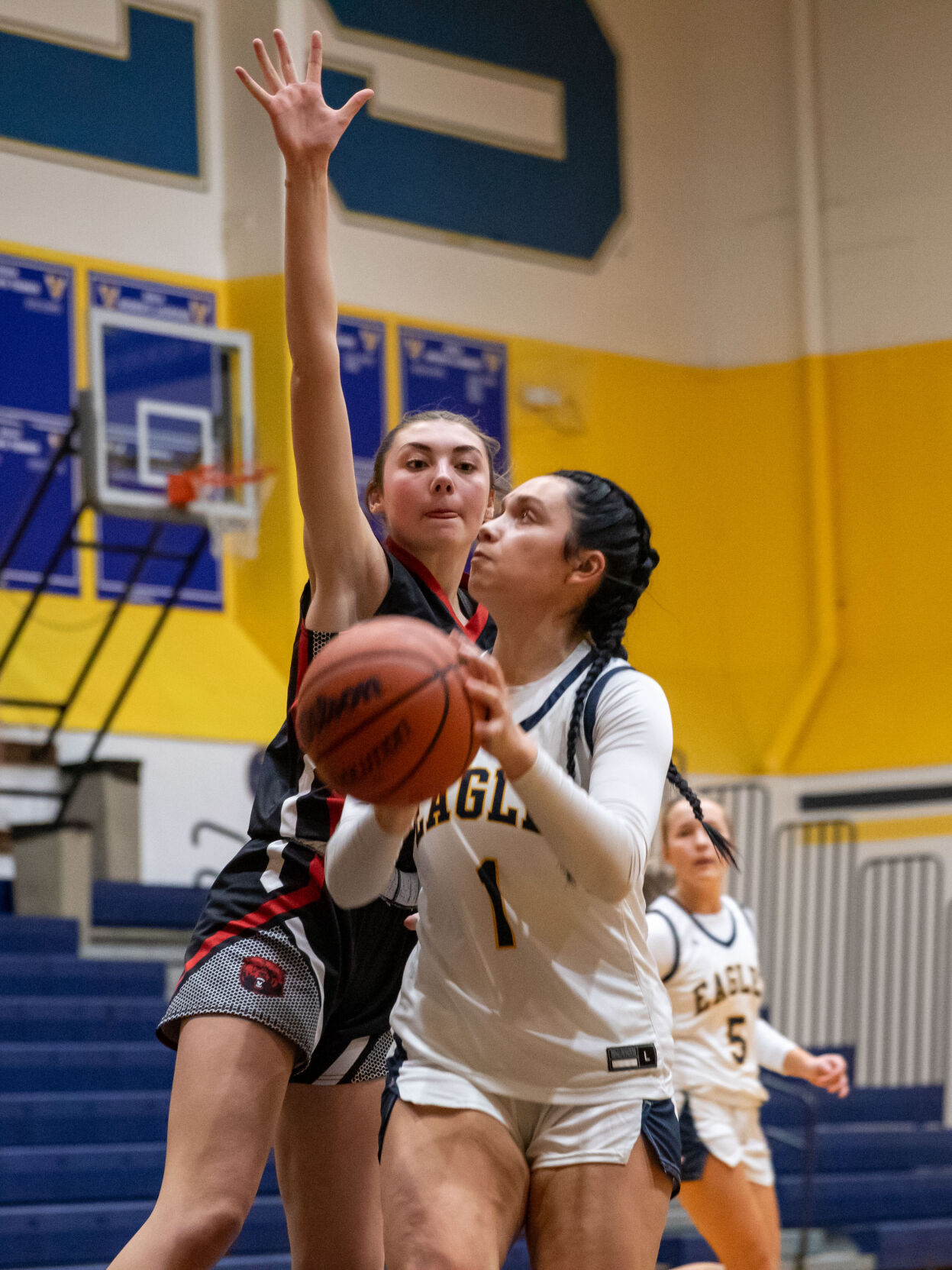 Eagle girls start basketball season 2-0 | Hoodriver | columbiagorgenews.com