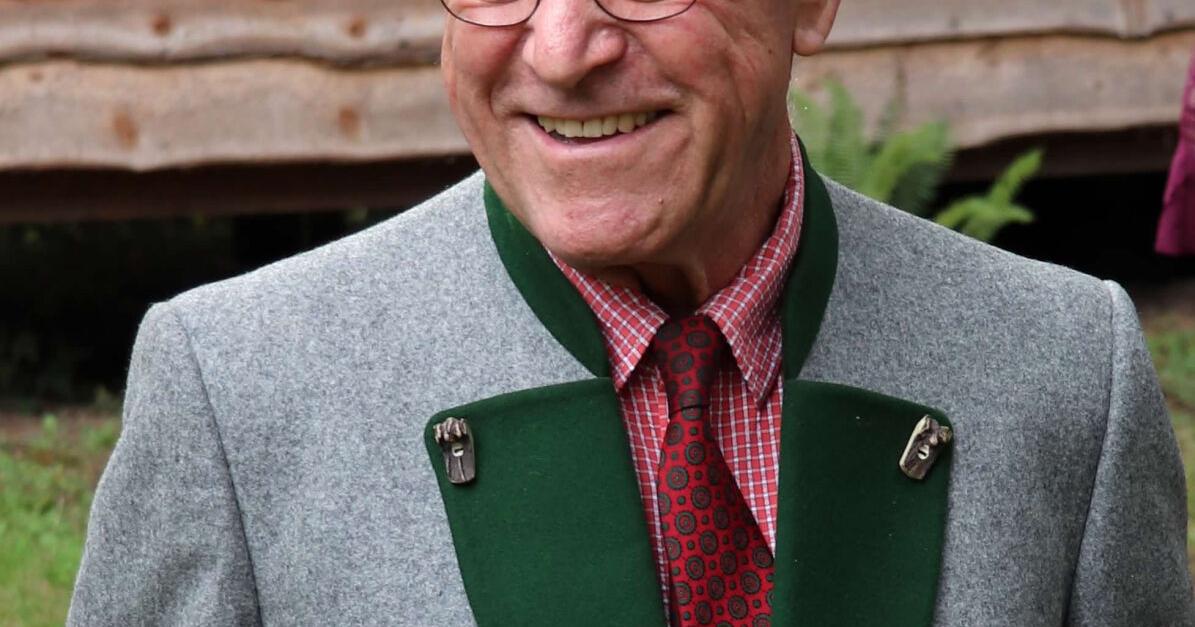 Obituary: Helmut Riedl | Obituaries | columbiagorgenews.com