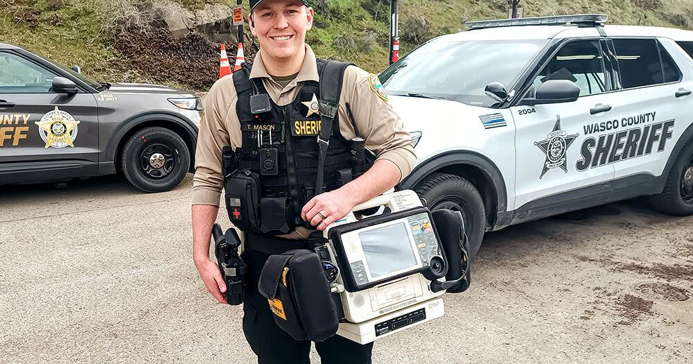 WCSO deputies have dual role as EMTs | News | columbiagorgenews.com