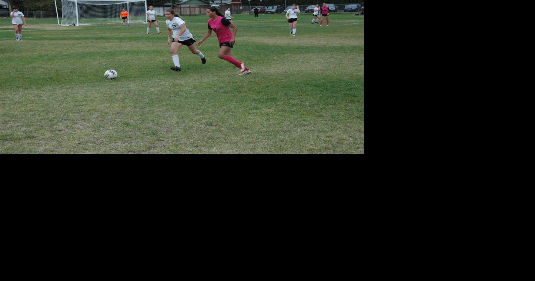 Deep roster means high expectations for Dalles girls soccer | Sports ...