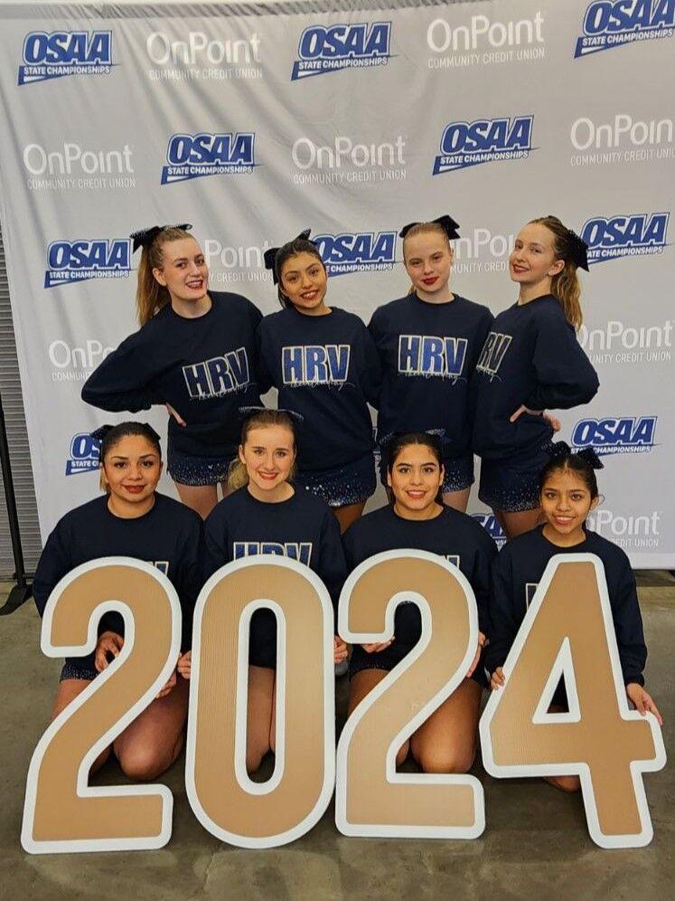 Hood River cheer team competes at state | Hoodriver | columbiagorgenews.com