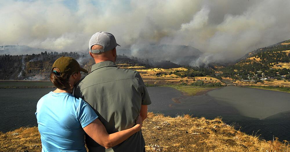 Burdoin Fire engulfs south Klickitat County, Lyle holding out | Free ...