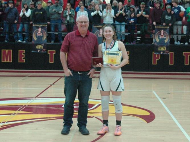 Hull, Bates selected Big Sky players of the year | Hoodriver ...