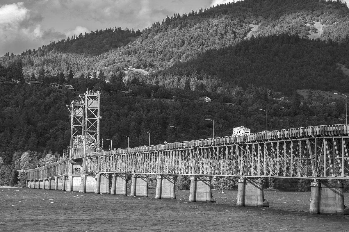 Port announces four-day closure of Hood River bridge in November ...