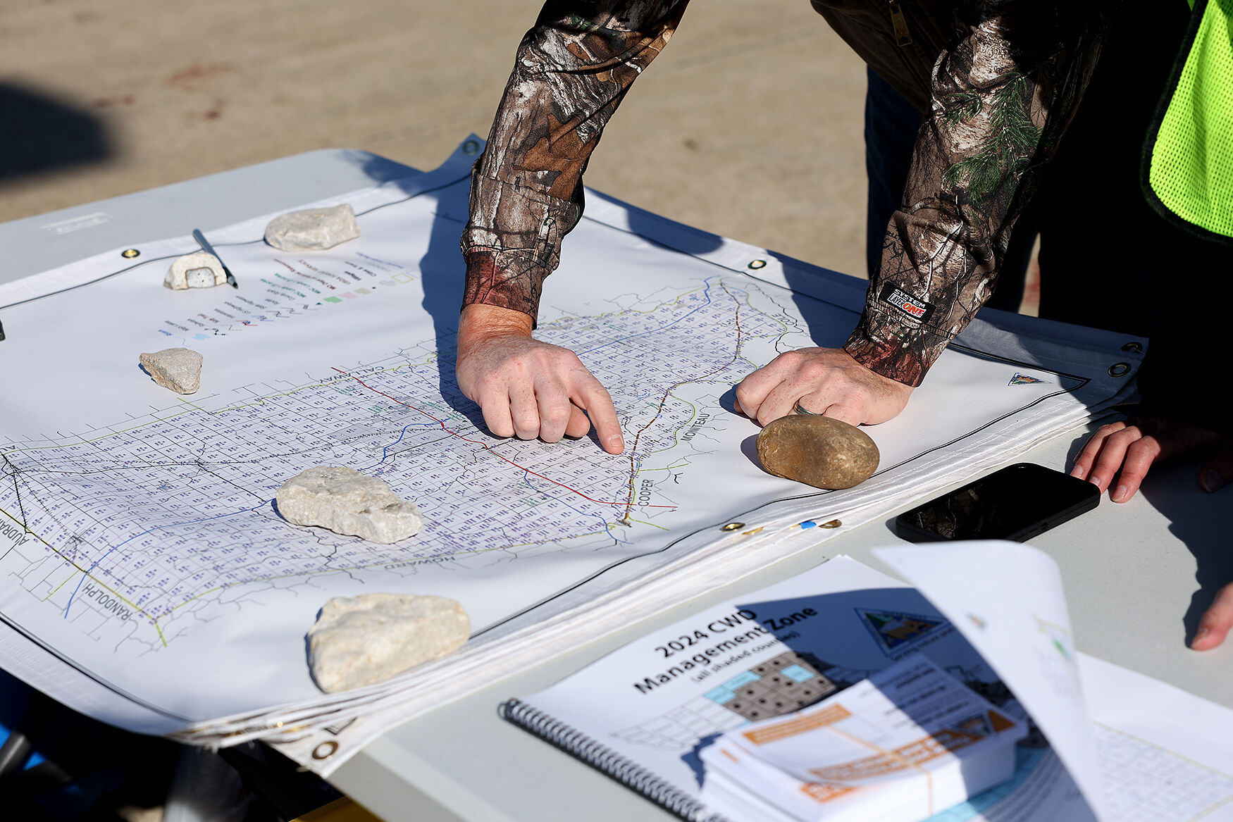 Boone County hunters use chronic wasting disease test sites | Sports ...